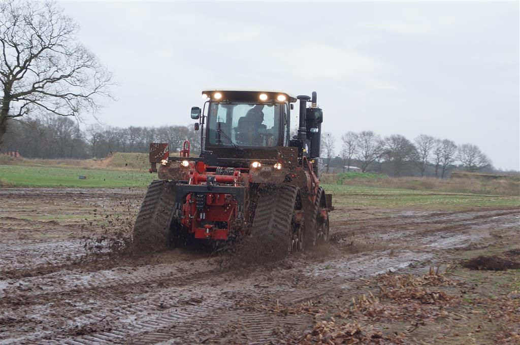 Testdrive Versatile 550 DeltaTrack rupstrekker 550 PK 40km/h ...