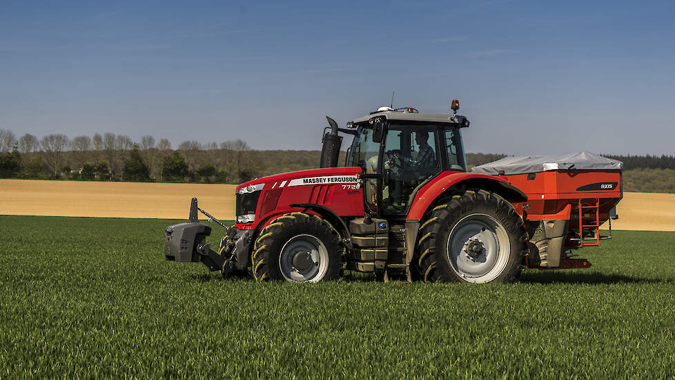 Massey Ferguson › Dynamisch gecontroleerde topstang van MF | Trekkerweb ...