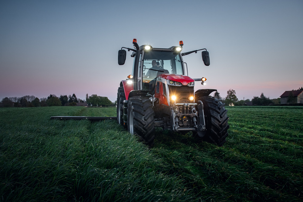 Massey Ferguson › Massey Ferguson MF 6S-serie levert geconcentreerde ...