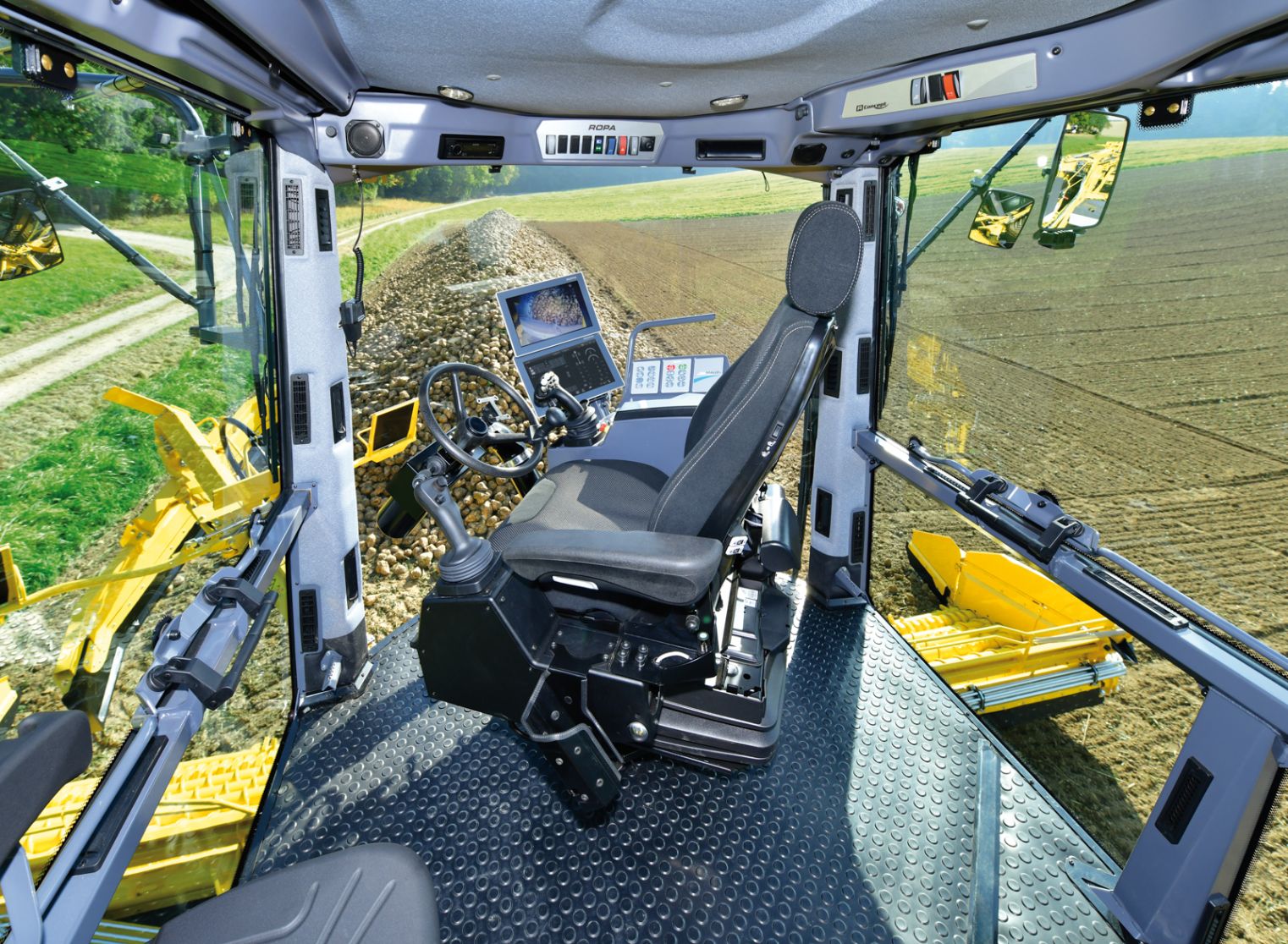 ROPA presenteert de nieuwe Maus 6-lader met aanzienlijk grotere cabine ...