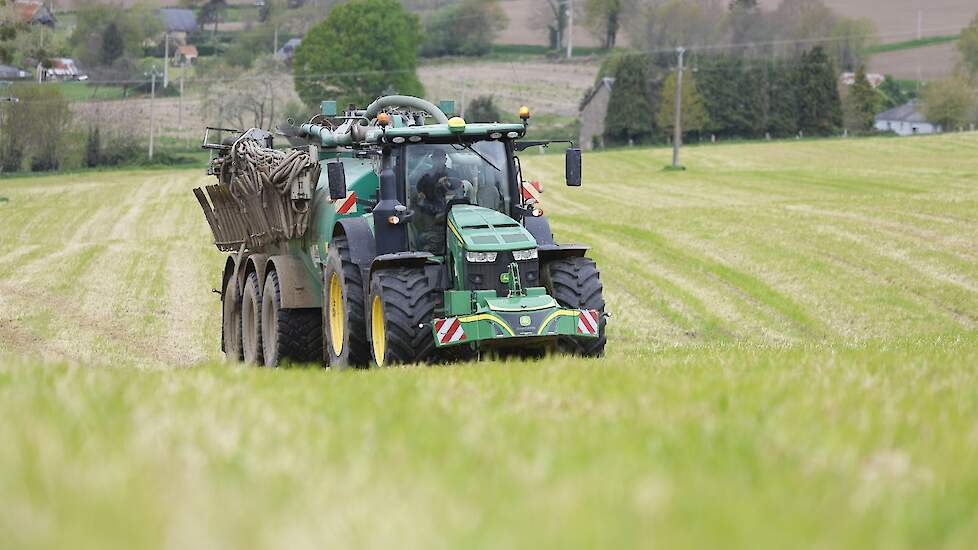 SARL James - groei en landbouwinnovatie dankzij BKT-banden | Trekkerweb ...