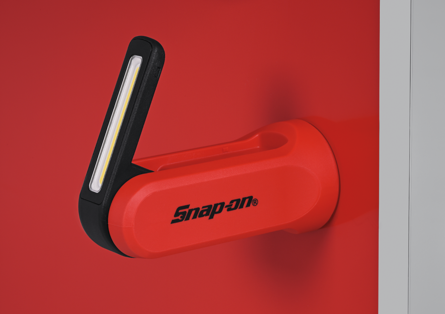 Acculamp met zuignap en automatisch vacuüm mechanisme | Trekkerweb.nl ...